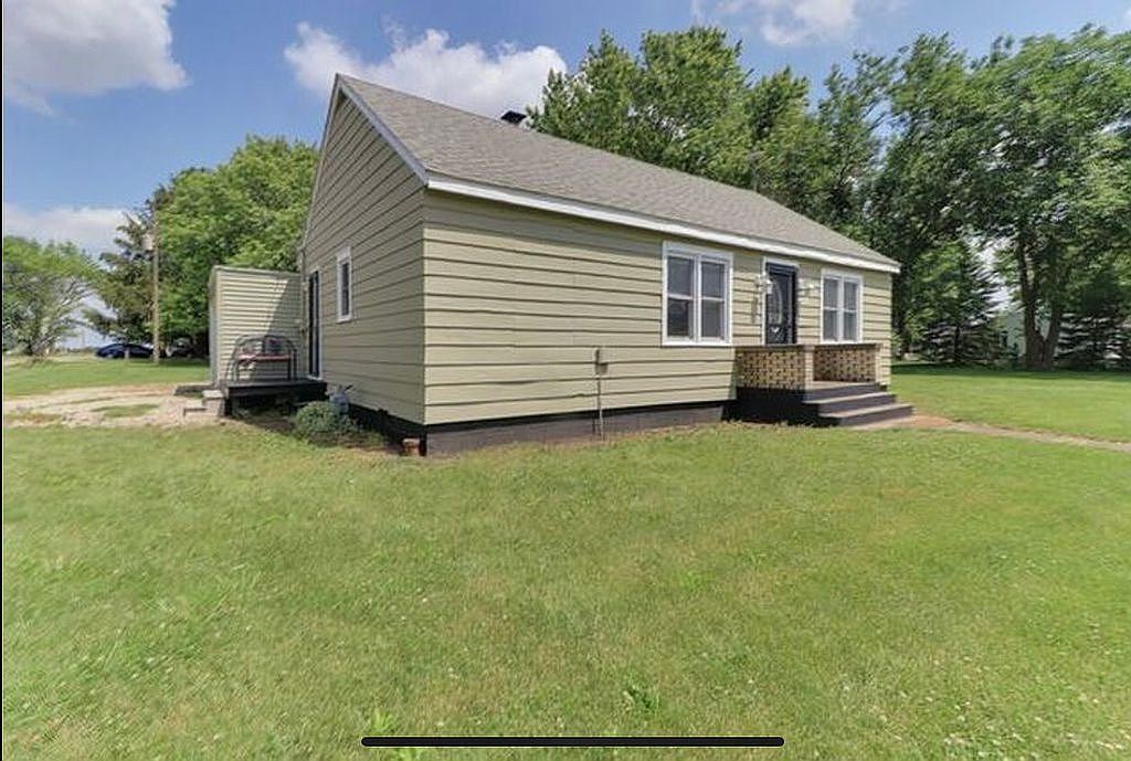 208 N Maple St, Armington, IL 61721 | Zillow