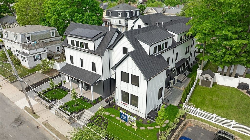 148 Myrtle St FLOOR 2, Melrose, MA 02176 | MLS #73247811 | Zillow