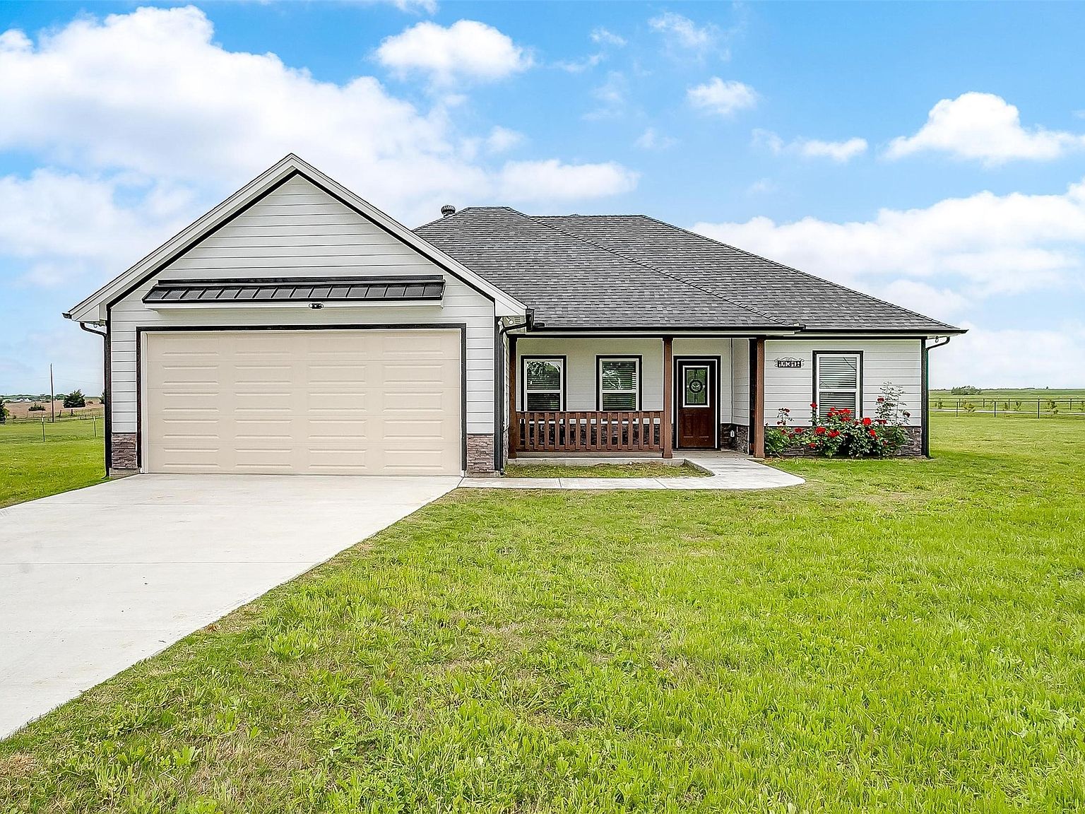 11316 County Road 418, Grandview, TX 76050 | Zillow