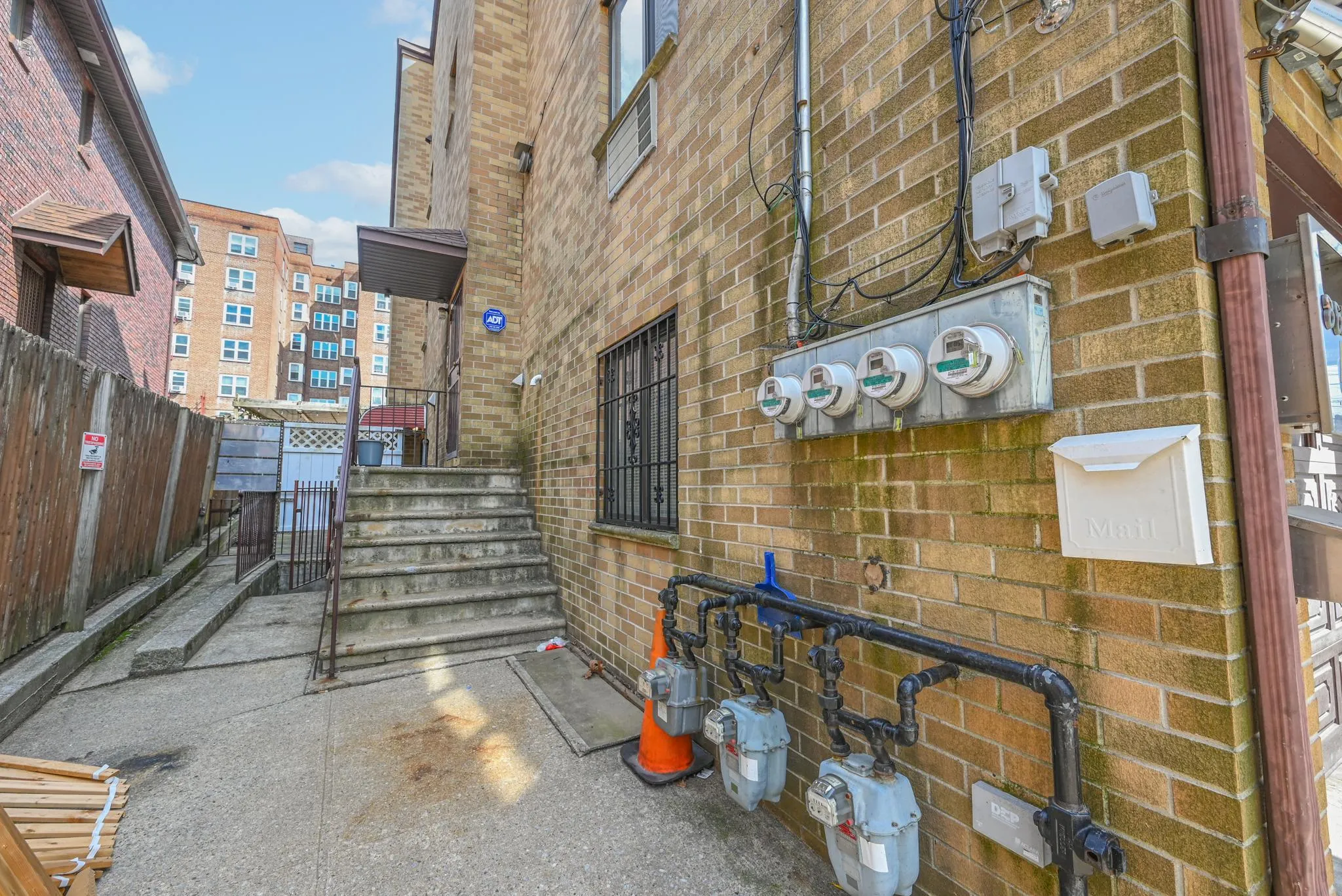 86-53 Avon Street #2 in Jamaica Estates, Queens | StreetEasy