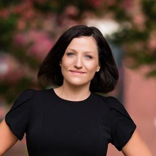 Stacy Holscher - Real Estate Agent in McLean, VA - Reviews | Zillow