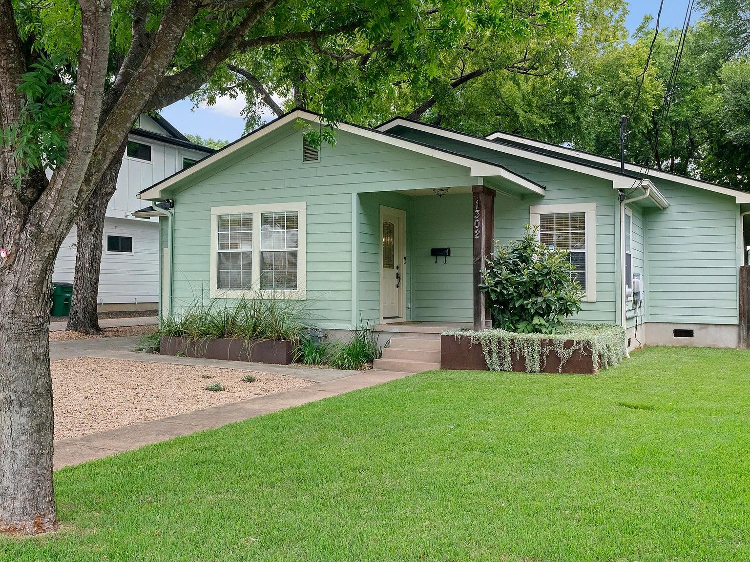 1302 Justin Ln, Austin, TX 78757 | Zillow