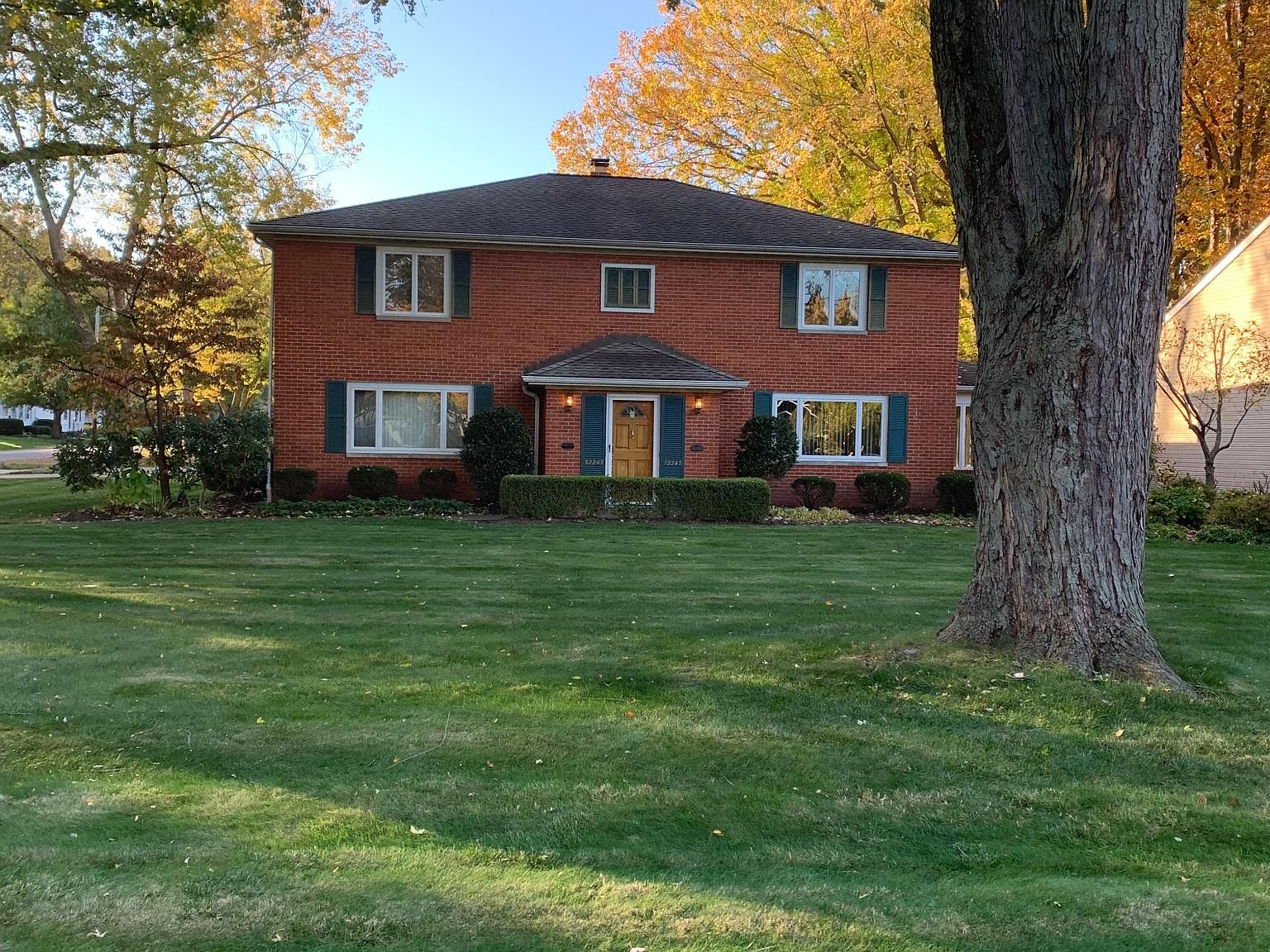 32247 Electric Blvd #2, Avon Lake, OH 44012 | Zillow
