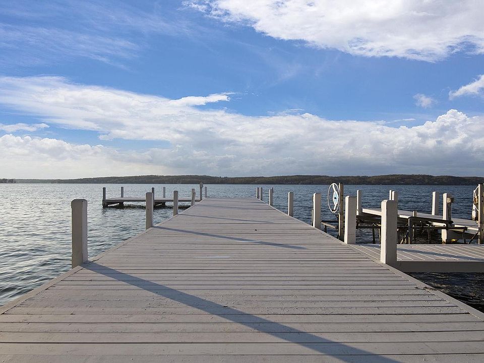 W3120 South Lakeshore DRIVE, Lake Geneva, WI 53147 | MLS #1834746 | Zillow