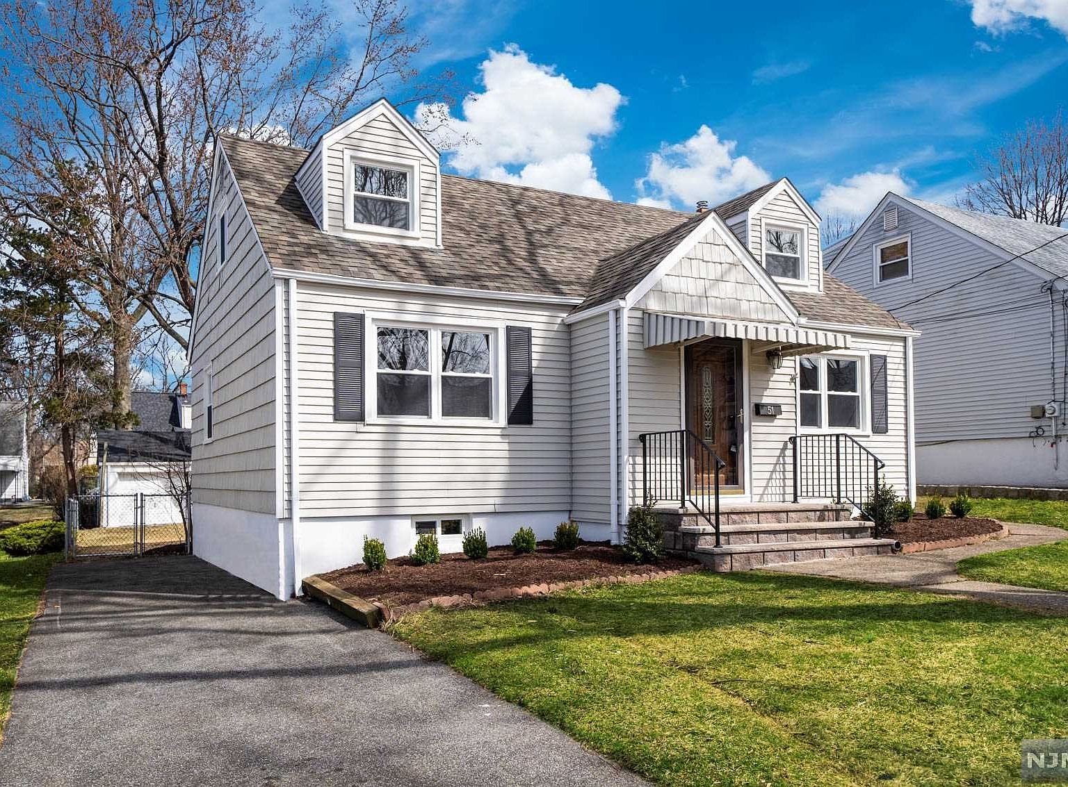 51 Henry St, Hasbrouck Heights, NJ 07604 | Zillow