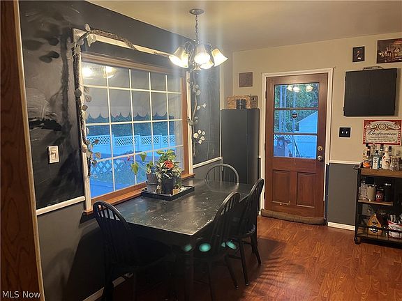 493 W Martin St, East Palestine, OH 44413 | MLS #5042860 | Zillow