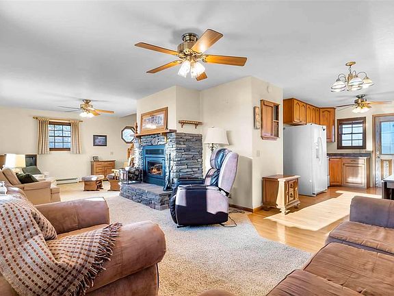 18914 250th Ave, Harper, IA 52231 | Zillow