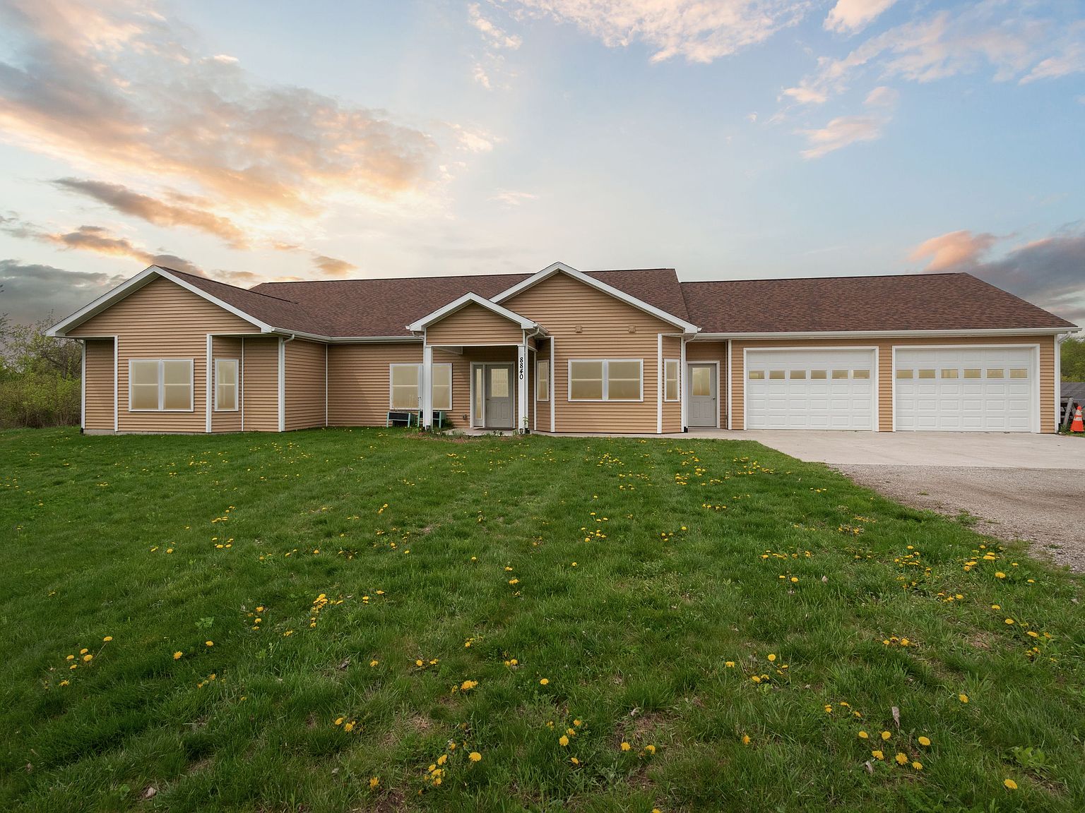 8840 S Garlock Rd, Carson City, MI 48811 | Zillow