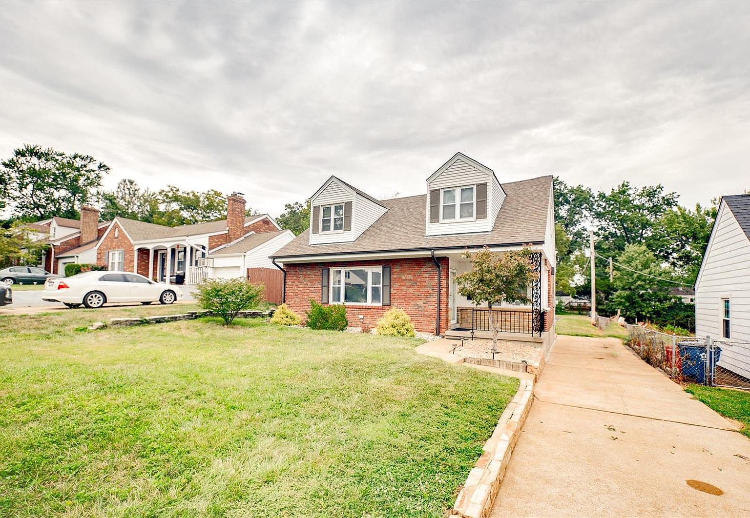 6325 Darlow Dr, Saint Louis, MO 63123 | Zillow
