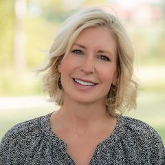 Anna Welke - Real Estate Agent in Clayton, MO - Reviews | Zillow