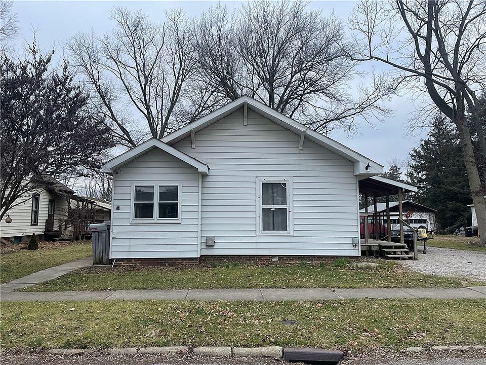 217 N 3rd St, Georgetown, IL 61846 | Zillow