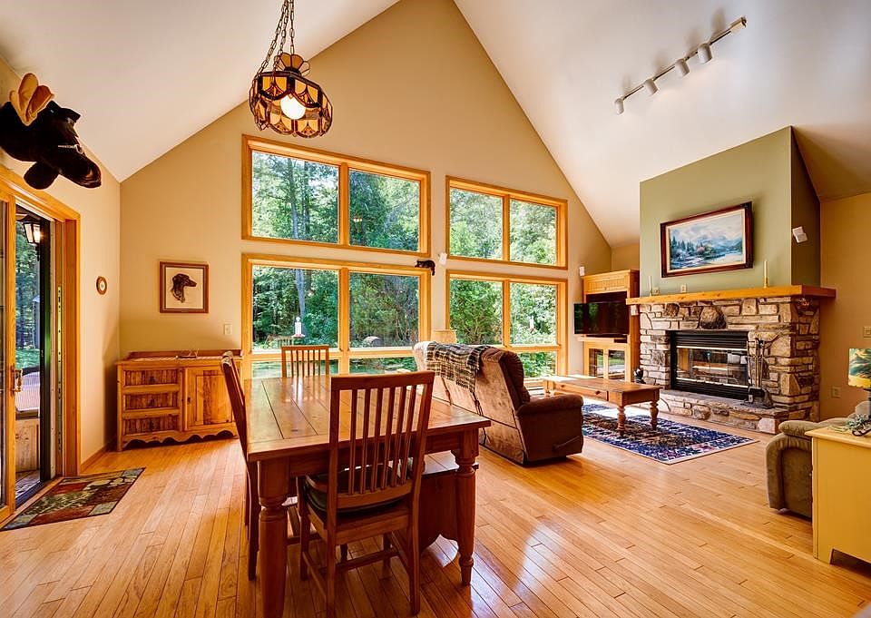 8602 E Moonlight Bay Dr, Baileys Harbor, WI 54202 | Zillow