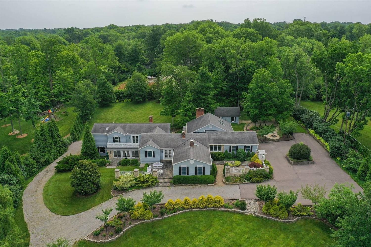 7000 Drake Rd, Cincinnati, OH 45243 | Zillow