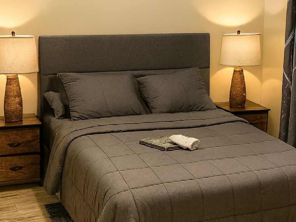 1369 Andrea St ROOM 1, Ypsilanti, MI 48198 | Zillow