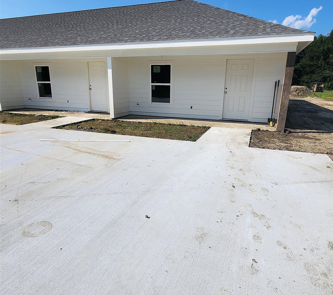 1300 Lafourche Dr #204, Thibodaux, LA 70301 | MLS #2025015982 | Zillow