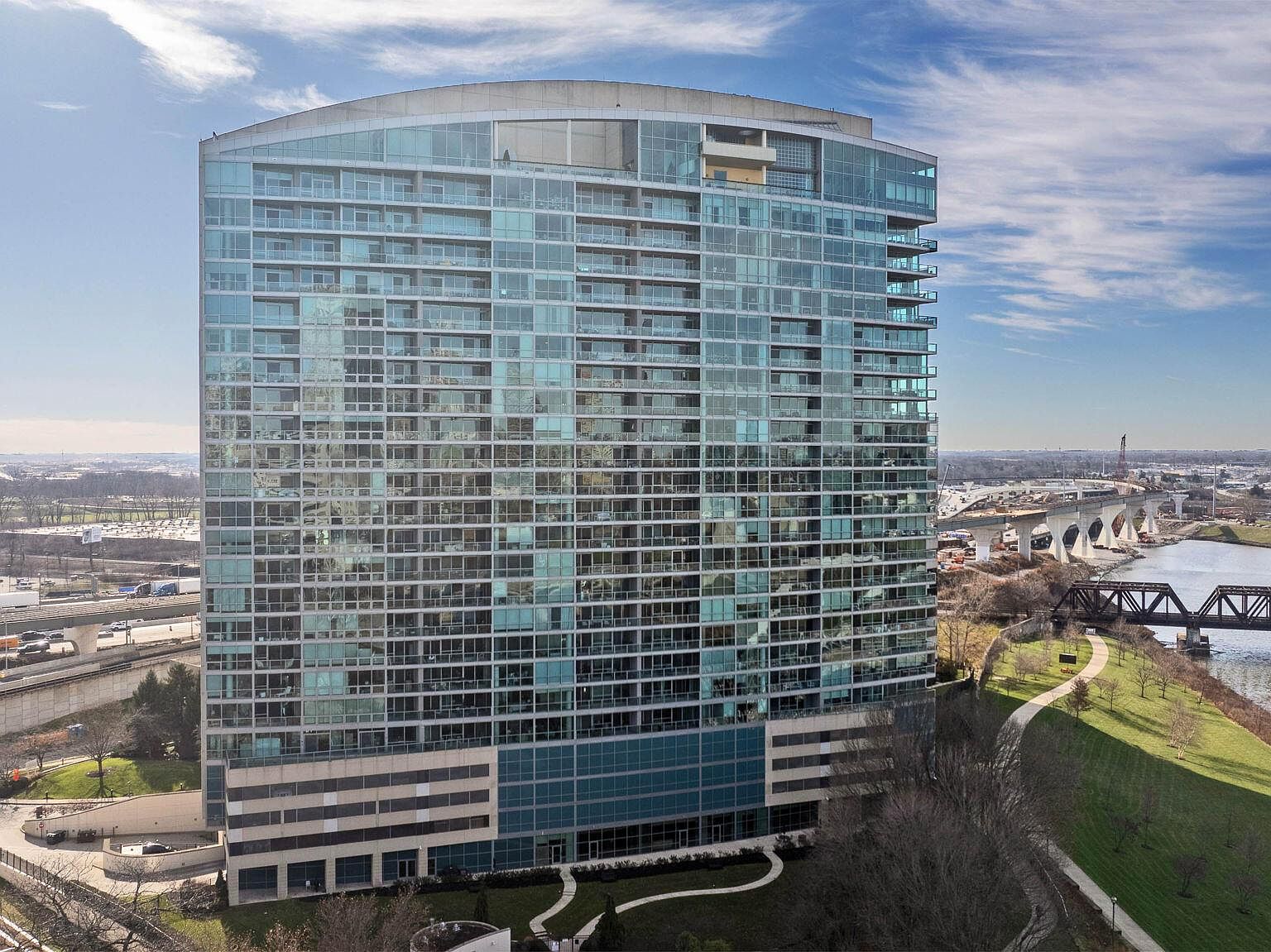 1 Miranova Pl APT 615, Columbus, OH 43215 | MLS #225014658 | Zillow