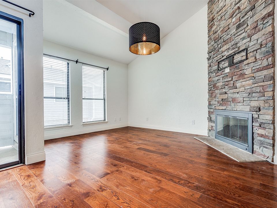 17490 Meandering Way Dallas TX | Zillow