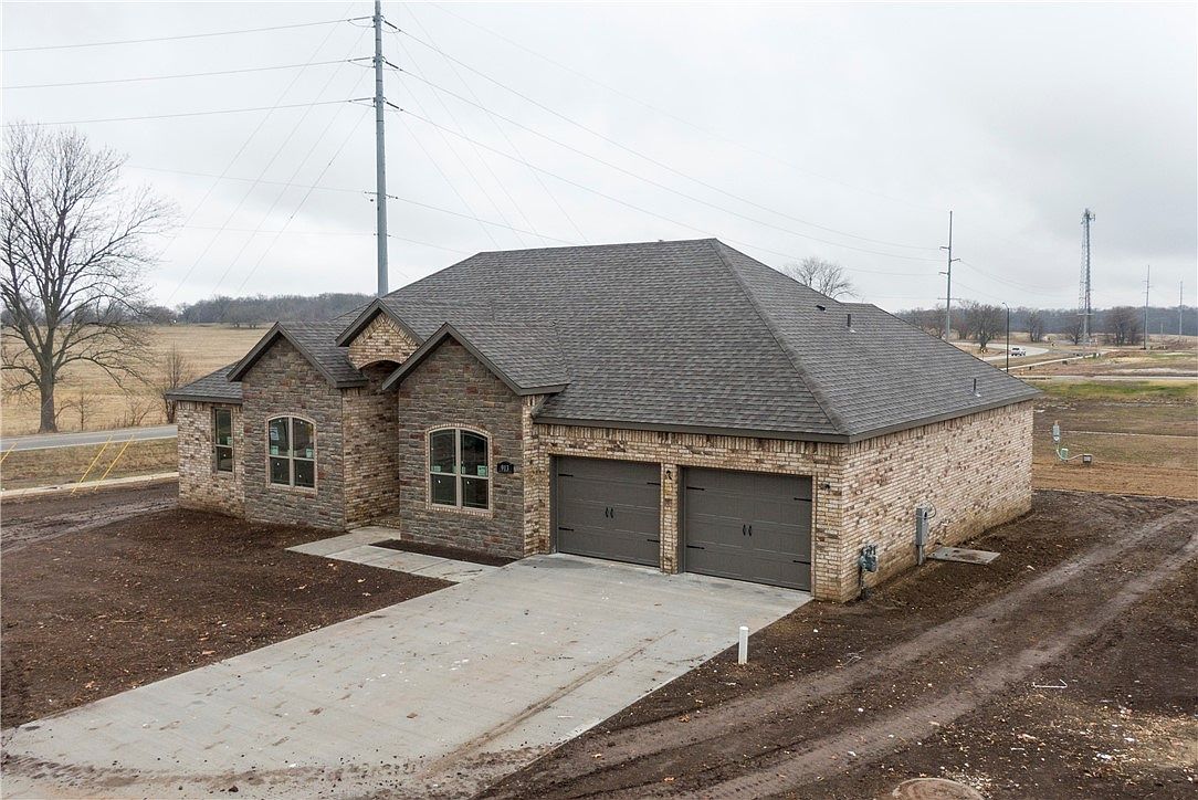 913 Lawlis Rd, Siloam Springs, AR 72761 | Zillow