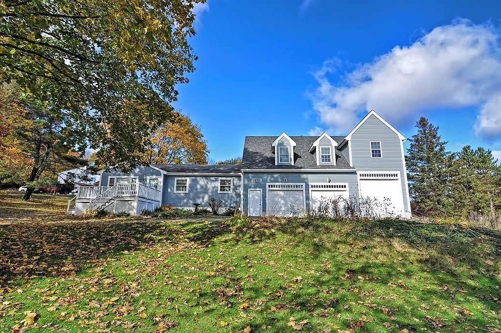 2 Prospect St, Franklin, MA 02038 | Zillow