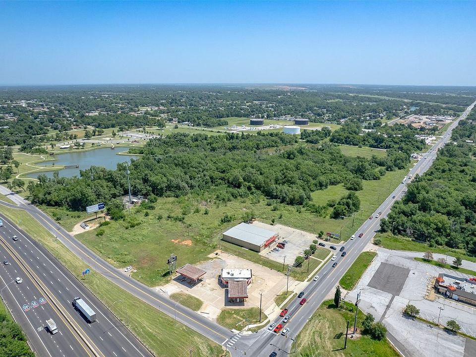 2701 NE 10th St, Oklahoma City, OK 73117 | MLS #1070428 | Zillow