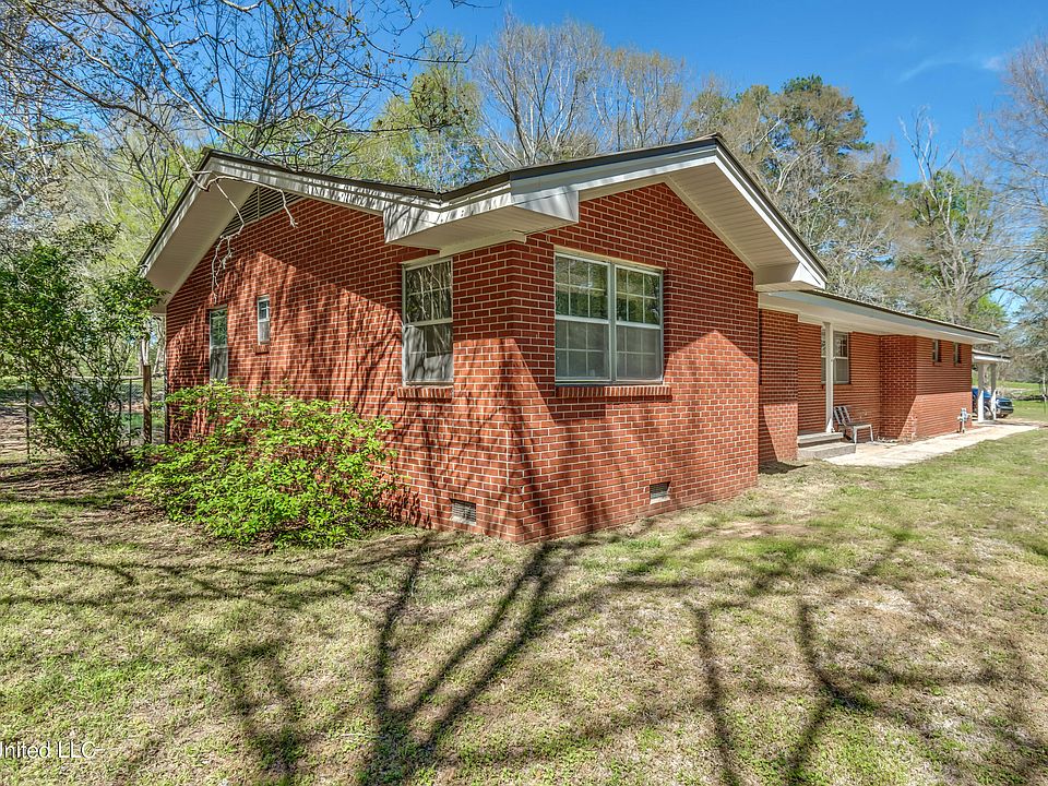 718 Highway 28 W, Mize, MS 39116 | Zillow