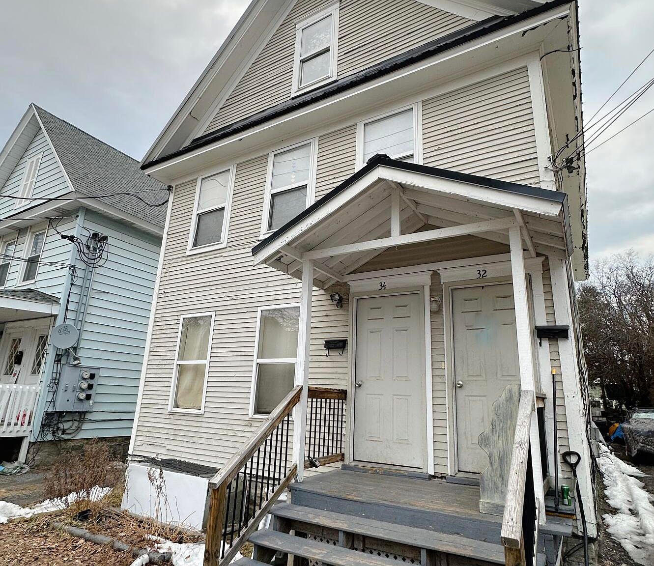 32/34 Champlain St, Plattsburgh, NY 12901 | Zillow