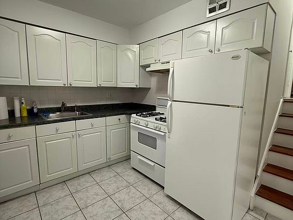 128 Bay 43rd St #1F, Brooklyn, NY 11214 | Zillow