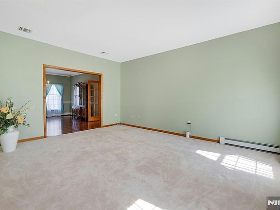 5 Noble Ct #1438, Long Valley, NJ 07853 | MLS #26009890 | Zillow