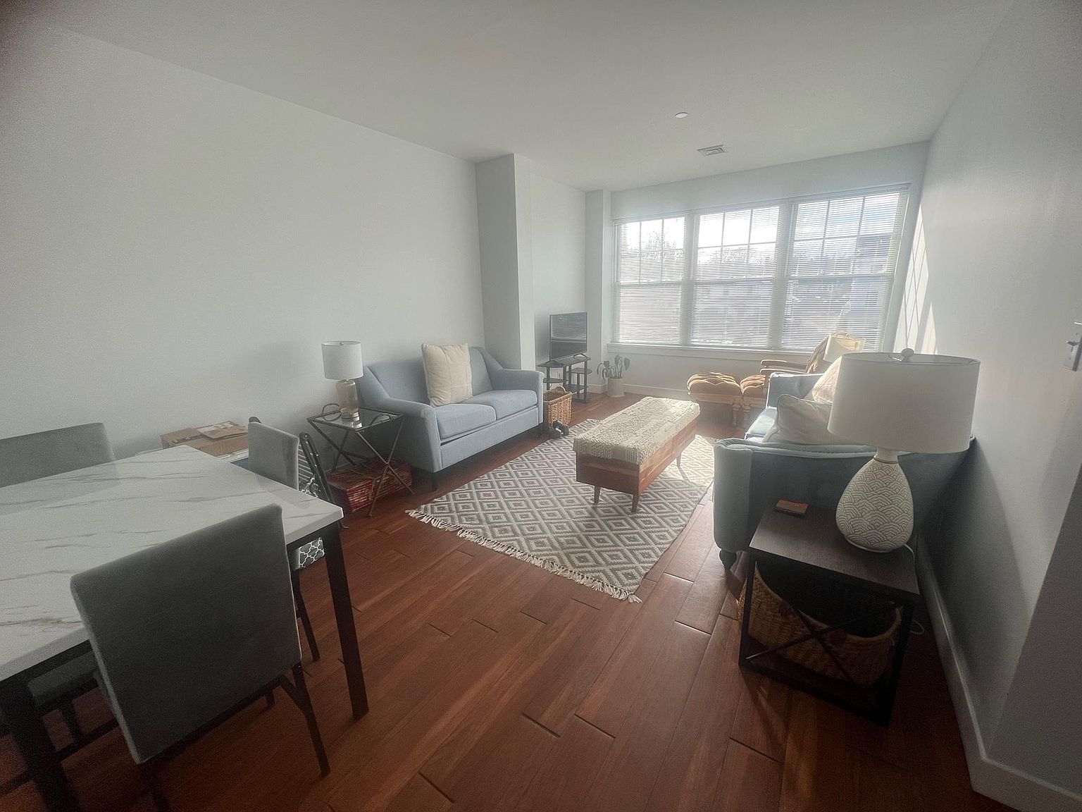 425 New York Ave APT 3-5, Huntington, NY 11743 | Zillow