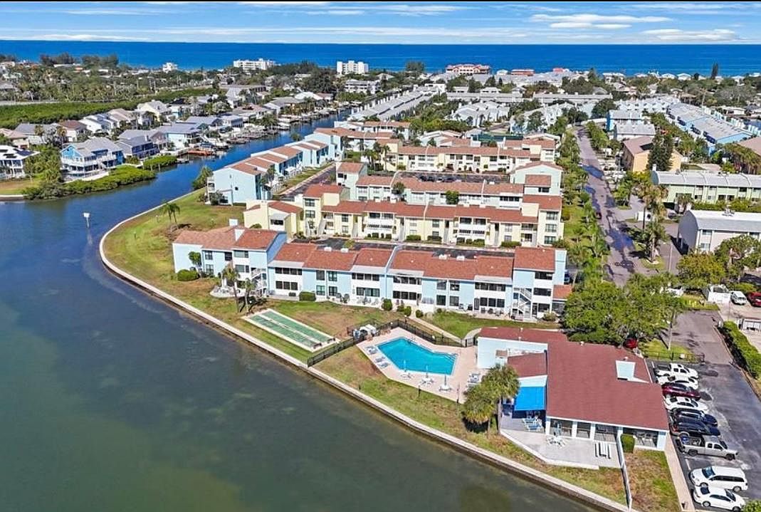 1 Windrush Blvd APT 65, Indian Rocks Beach, FL 33785 | Zillow