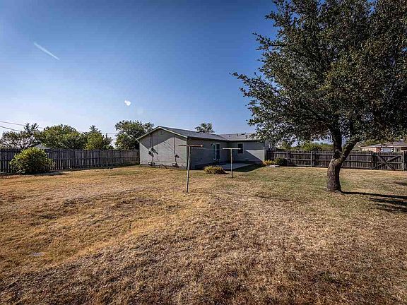 1906 Charles Whitlow Ave, Lawton, OK 73501 | MLS #164468 | Zillow
