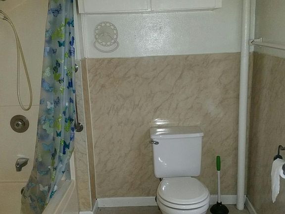 105 E 4th St, Sumner, IA 50674 | Zillow