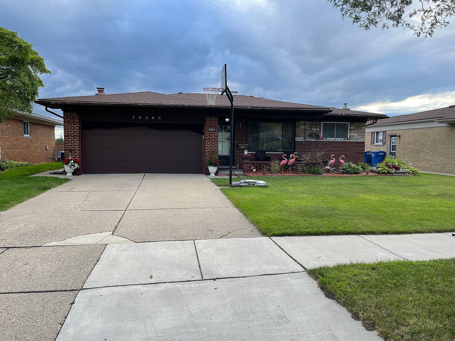 30303 Boewe Dr, Warren, MI 48092 | Zillow
