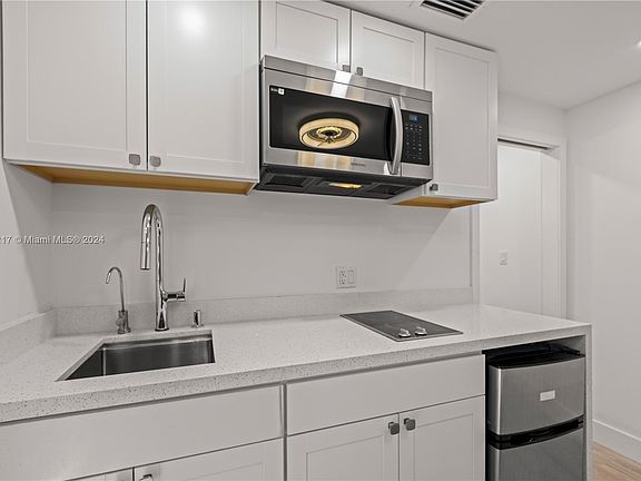 5855 SW 62nd St #3, Miami, FL 33143 | Zillow