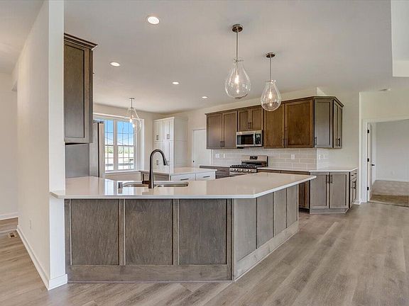 2161 Falls ROAD, Grafton, WI 53024 | MLS #1862104 | Zillow