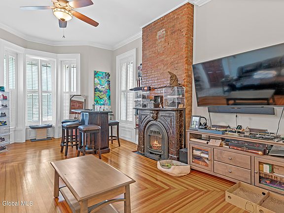 25 Clinton Street, Saratoga Springs, NY 12866 | Zillow