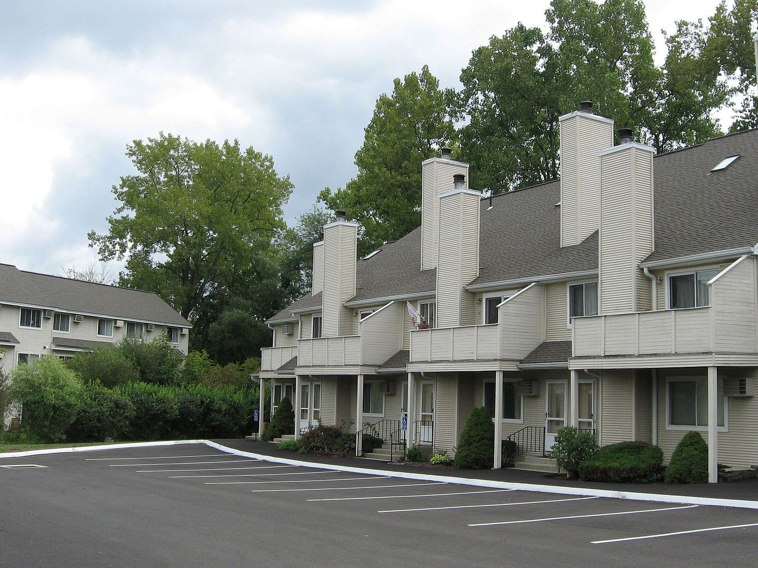 242 Willow Spgs New Milford Ct 06776 Zillow