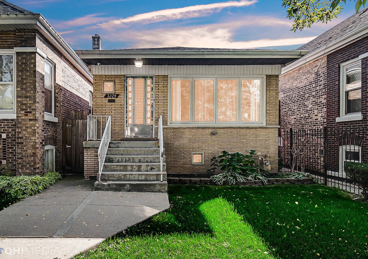 3229 W 64th St, Chicago, IL 60629 | Zillow