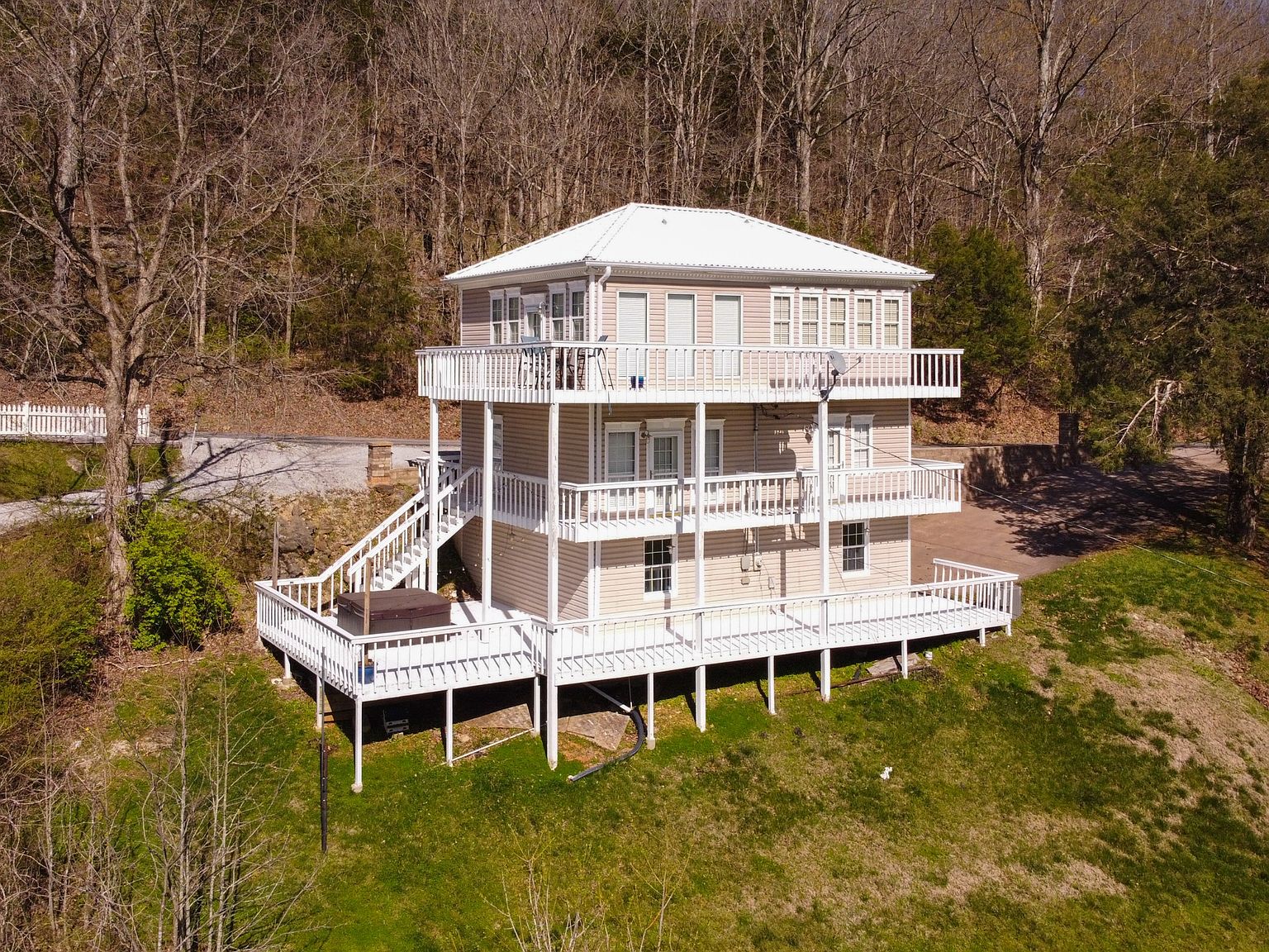 159 Floating Mill Village Rd, Silver Point, TN 38582 | Zillow