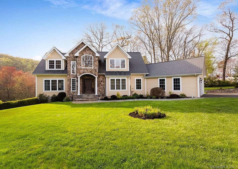 34 Laura Dr, Danbury, CT 06811 | Zillow