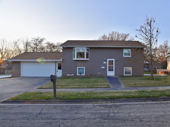 Pierre Real Estate - Pierre SD Homes For Sale | Zillow