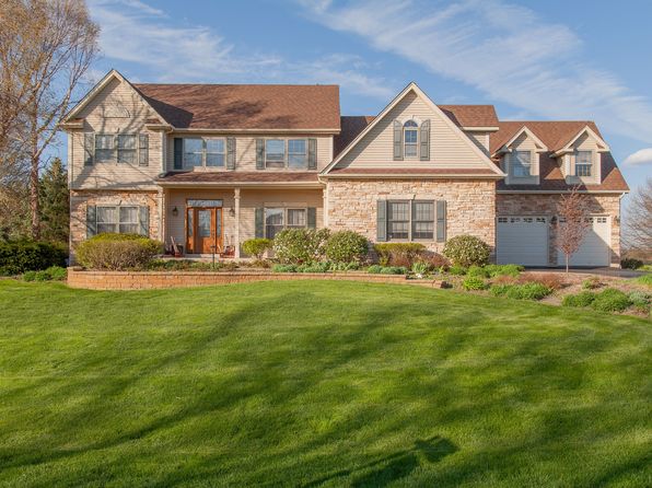 60124 Real Estate - 60124 Homes For Sale | Zillow