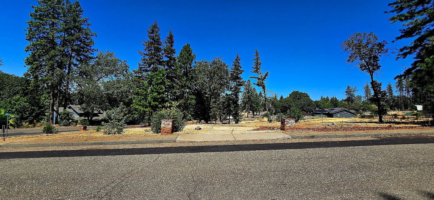 351 Pinewood Dr, Paradise, CA 95969 | MLS #224089260 | Zillow