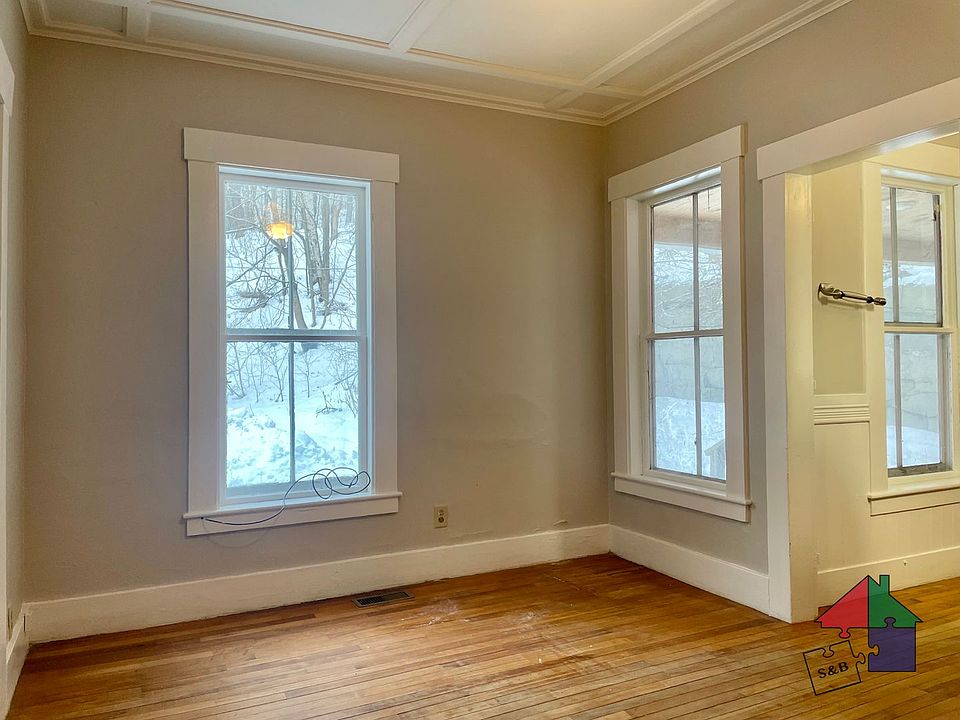 11 Cliff Street - 11 Cliff St Barre VT | Zillow