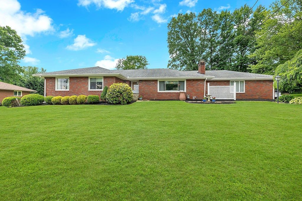 104 Whitehill Dr, New Castle, PA 16105 | Zillow