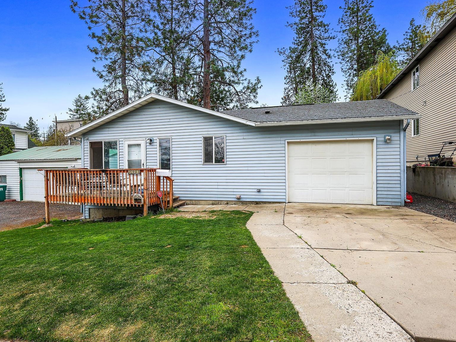 1628 E Hartson Ave, Spokane, WA 99202 | Zillow