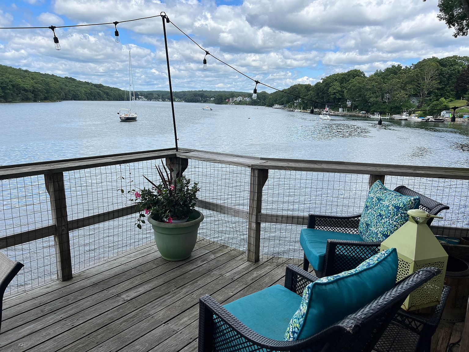 9 Riverside Dr, Waterford, CT 06385 | Zillow