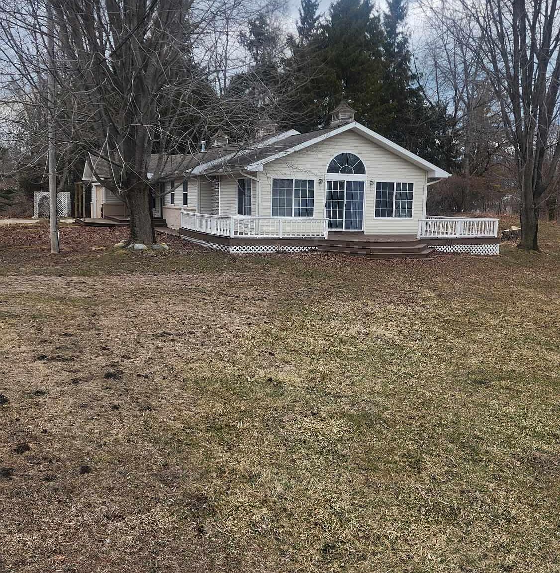 201 4th St, Harrisville, MI 48740 | Zillow