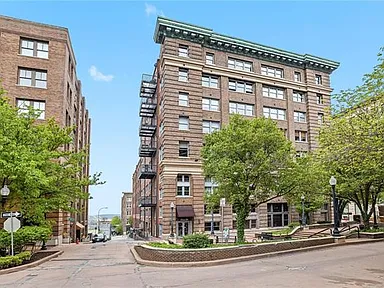 712 Broadway Blvd Kansas City MO | Zillow