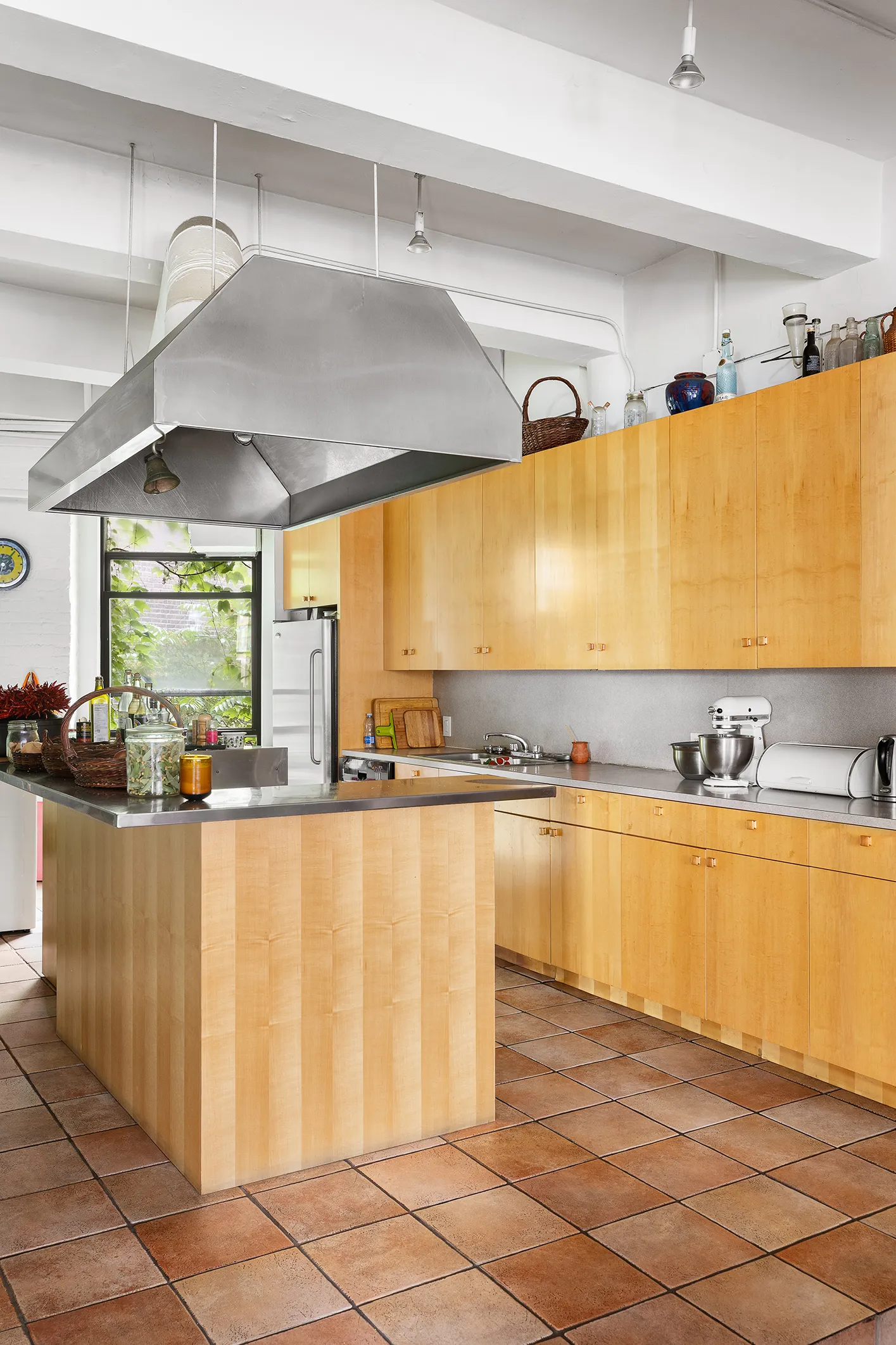 477 Washington Street #4 in Hudson Square, Manhattan | StreetEasy